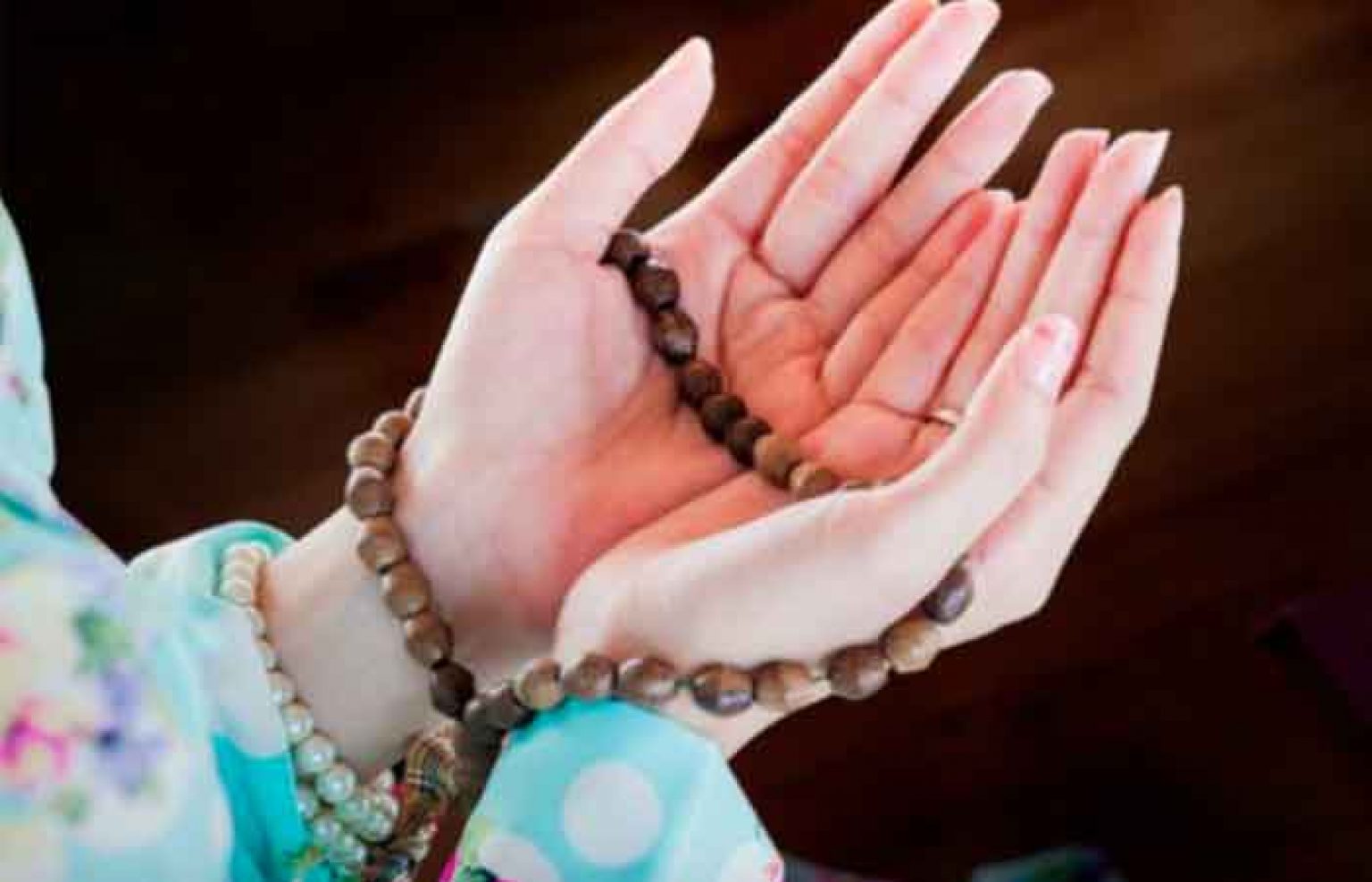 بهترین دعا برای آرامش روح مرده؛ آیات و اذکار قرآنی برای شادی اموات ستاره