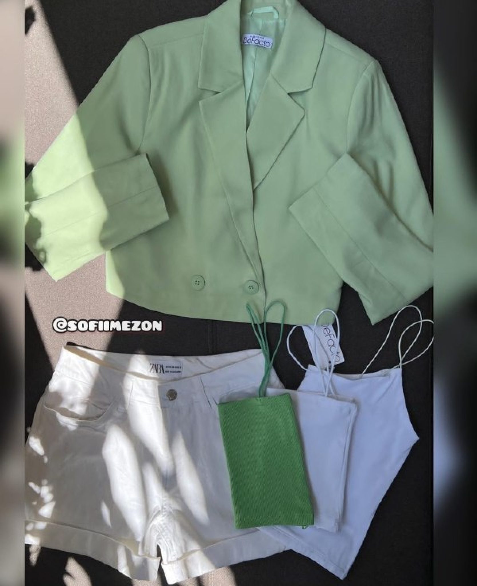 ۴۰ مدل کت کراپ شیک برای همه استایل های خفن دخترانه - ستاره