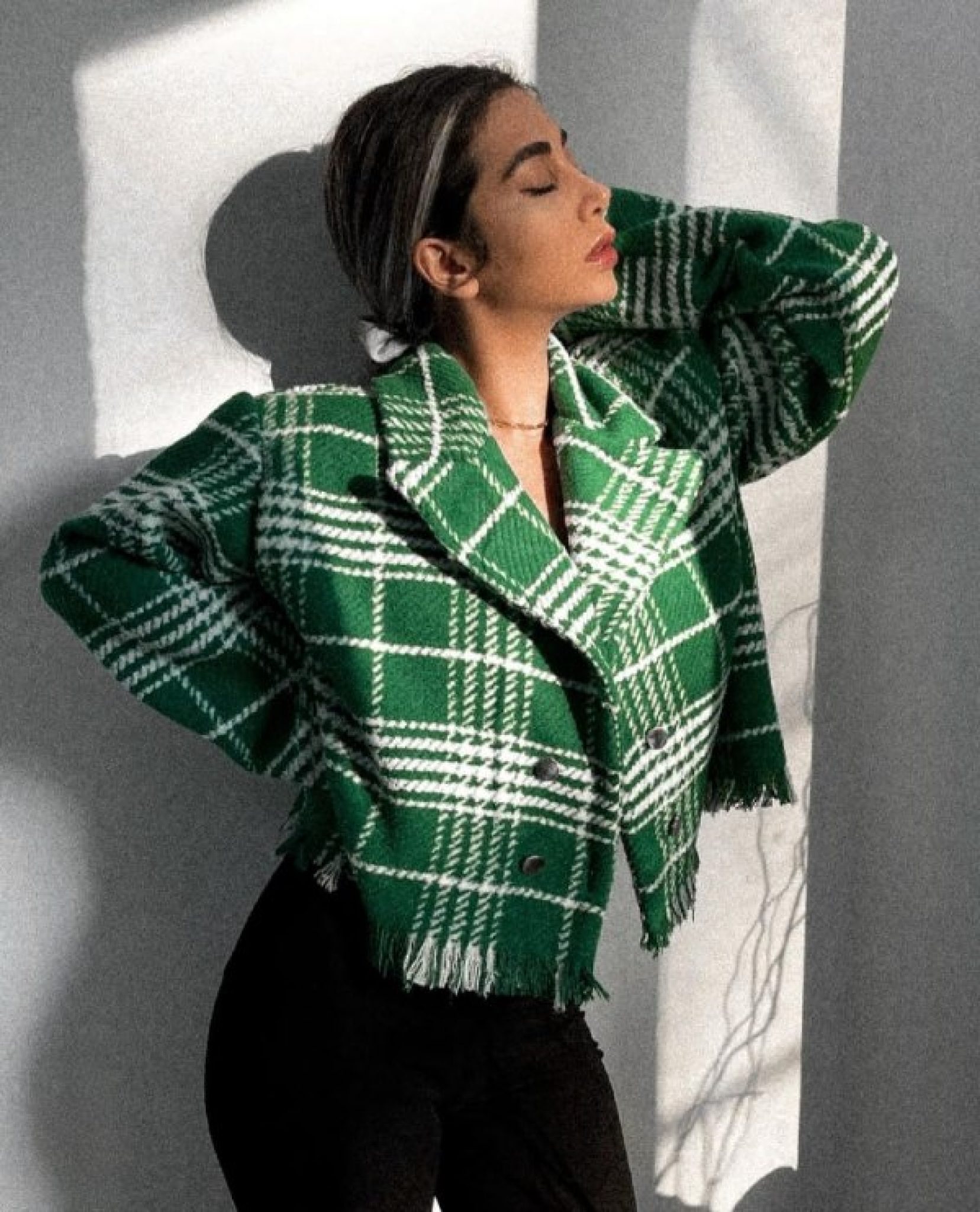 ۴۰ مدل کت کراپ شیک برای همه استایل های خفن دخترانه - ستاره