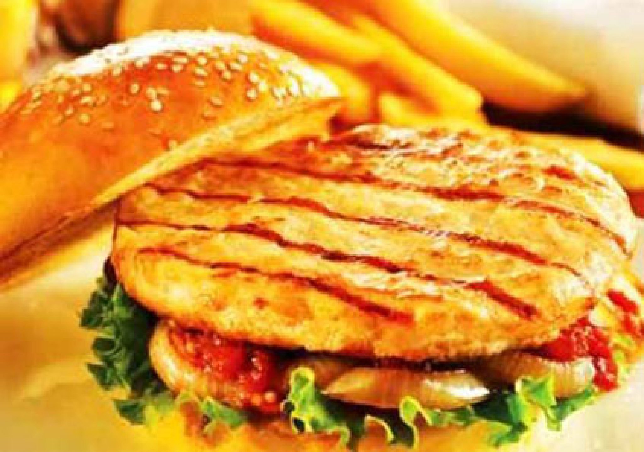 طرز تهیه همبرگر مرغ خانگی به ۲ روش چرخ کرده و تکه ای - ستاره